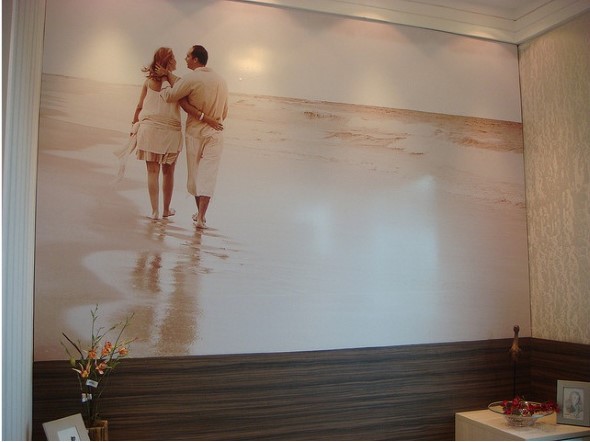 Painel adesivo na decoração de interiores